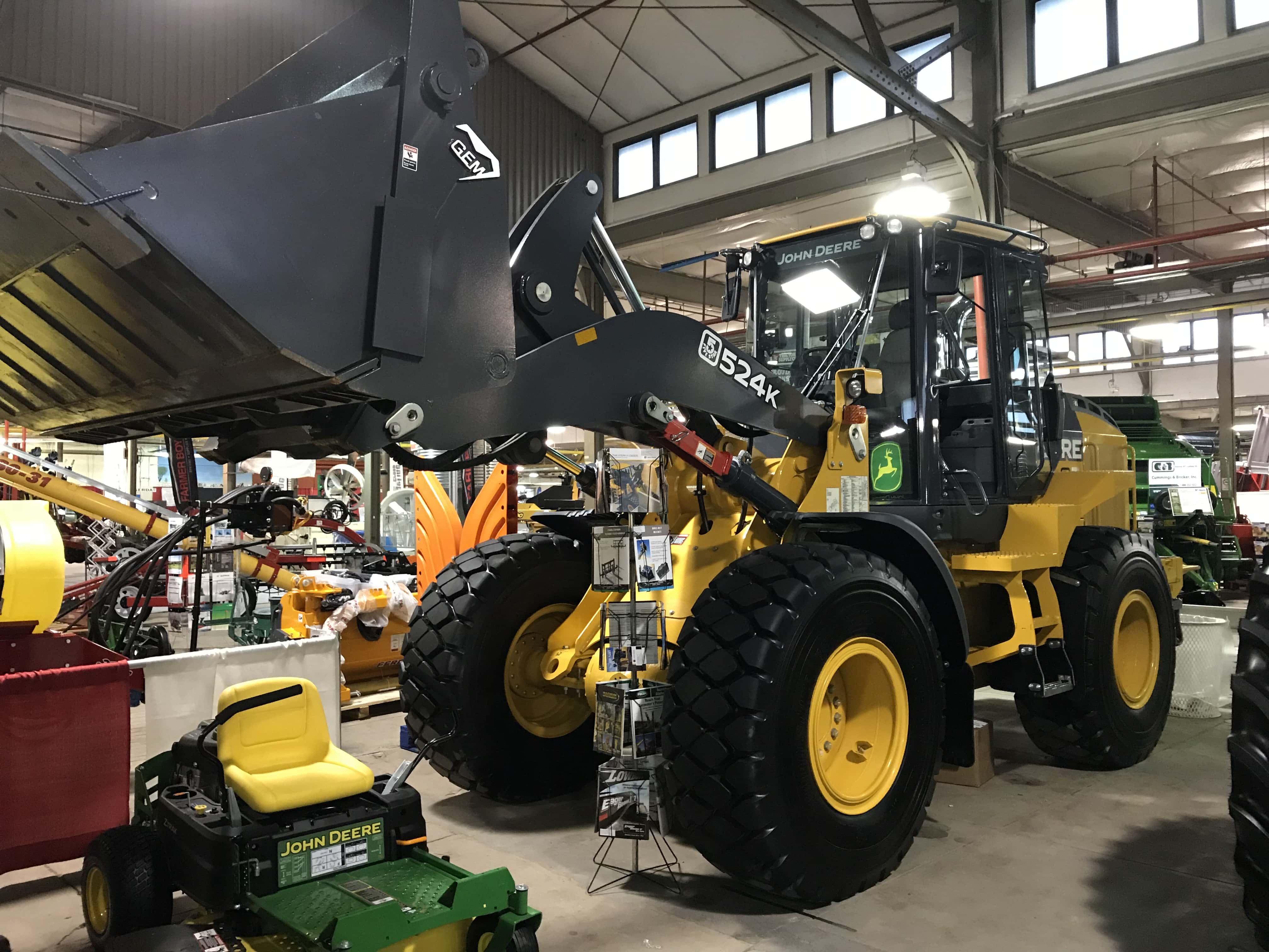 Wheel Loader Multi-Purpose Buckets | GEM Attachments